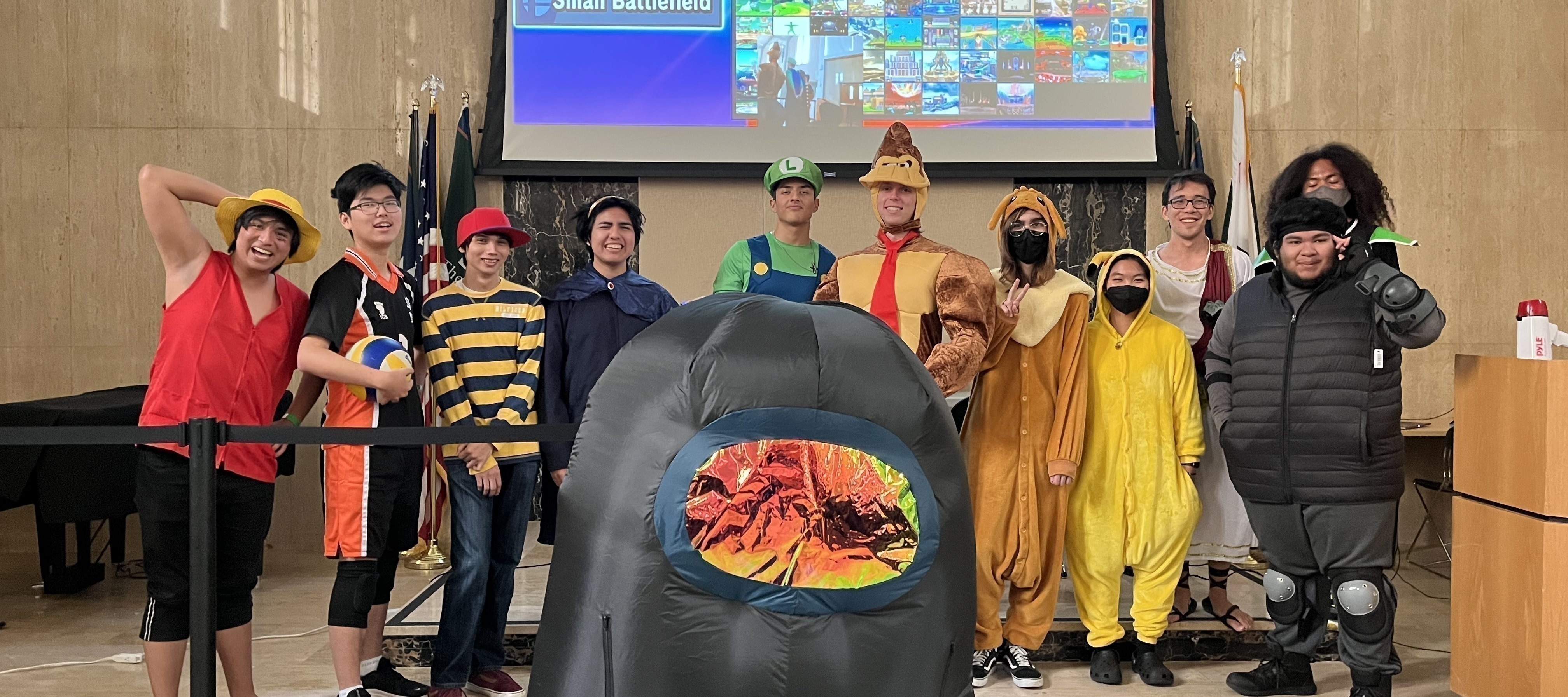 USF Dons Smash ... | Details